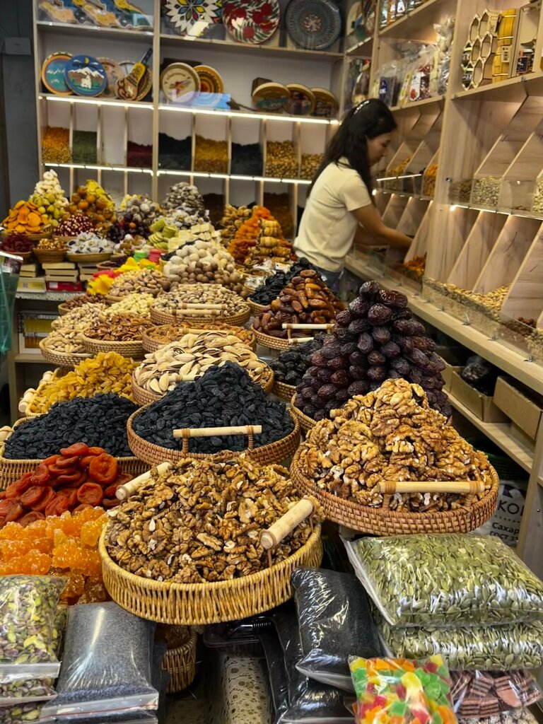 Gıda pazarı Orto-Sai bazaar, Bişkek, foto