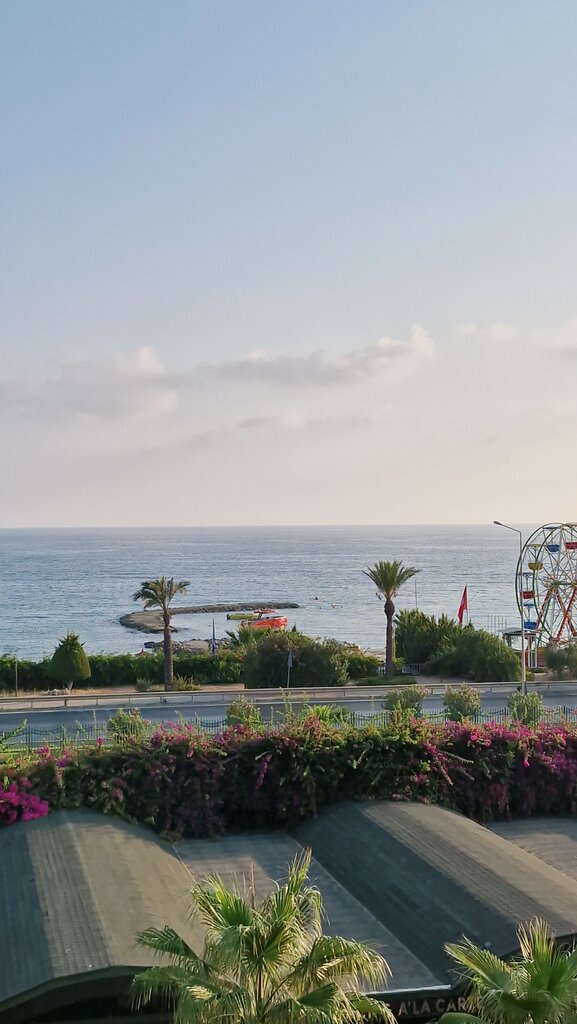 Elektrikli oto şarj istasyonları Aksa Şarj - Aydınbey Gold Dreams, Alanya, foto