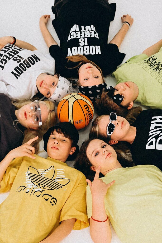 Dans okulları Движуха, Minsk, foto