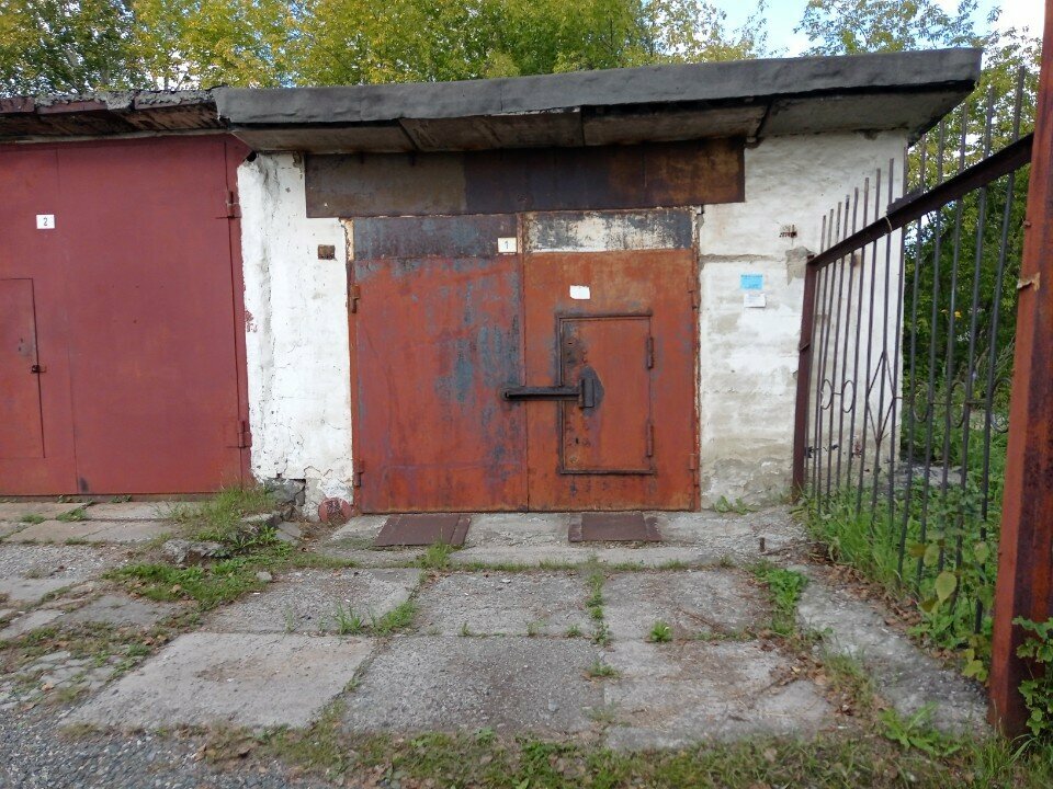 Garajlar Краснокаменский 1, Nijni Tagil, foto