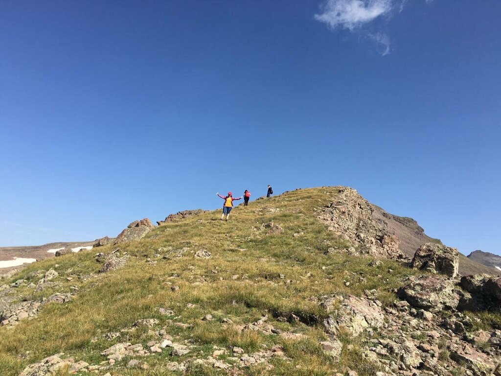 Dağ zirvesi South Mountain, Şirak, foto