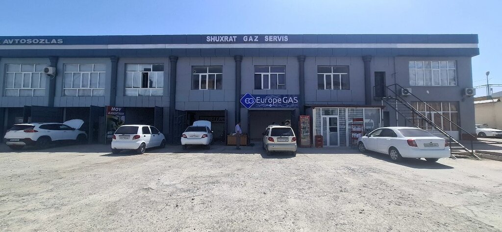 Otomobil servisi Auto Service, Cizzak, foto
