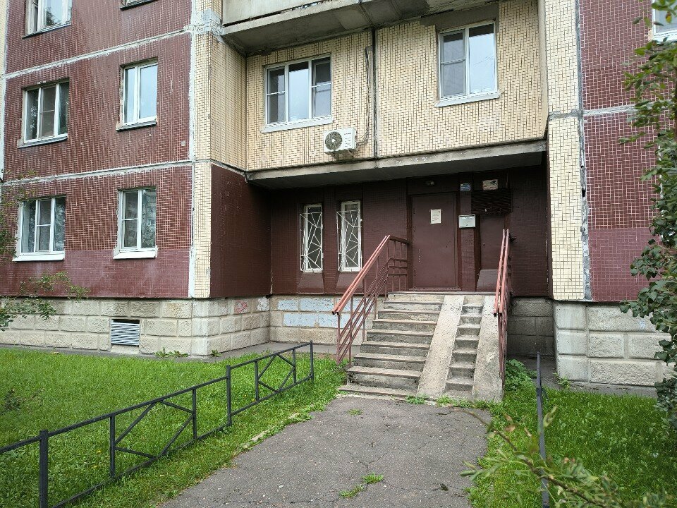 Konut servisleri kuruluşları Tovarishchestvo sobstvennikov zhilya Nash Dom, Saint‑Petersburg, foto