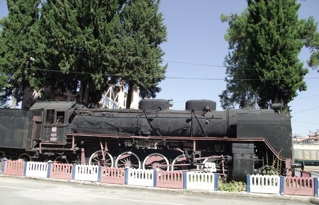 Tren istasyonu Türkiye Cumhuriyeti Devlet Demiryolları, Burdur, foto