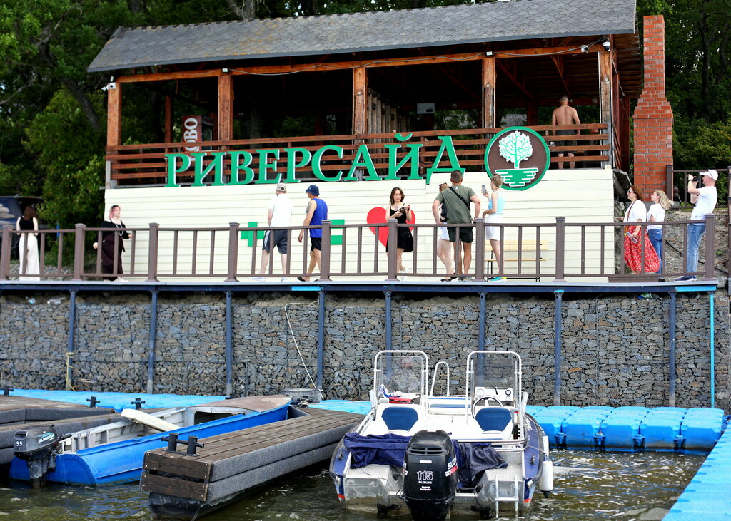 Resort oteller, tesisler Riverside, Volgogradskaya oblastı, foto