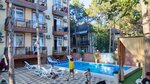 Коттедж семейного отдыха Арпат (Набережная улица No:7/8, село Песчаное), otel  Kırım Cumhuriyeti'nden