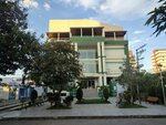 Condominio Alegranza (Santa Cruz de la Sierra, Distrito Municipal 11, Subdistrito CIII, Agustín Saavedra, 435), bina, site yönetimi  Santa‑Krus'tan