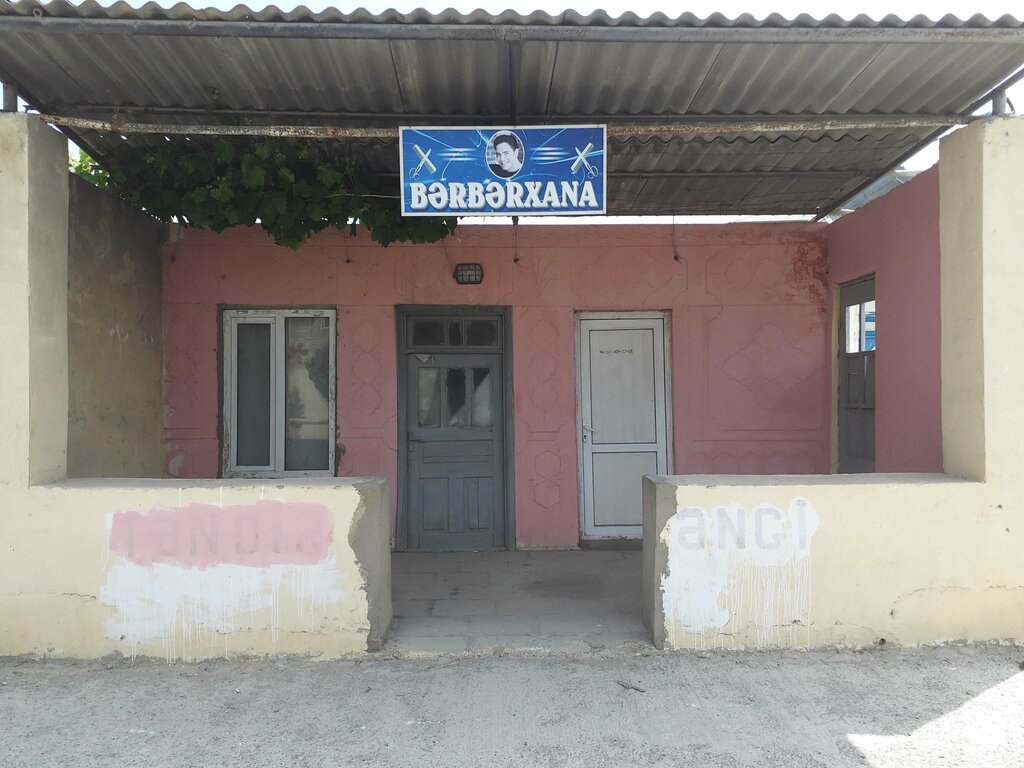 Berberler Bərbər, Bakü, foto