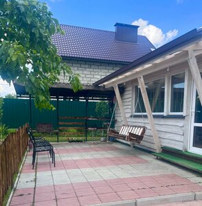 На чиле (Lugovaya ulitsa No:9, vioska Prysna 1), çardak  Mogiliovskaya oblastından