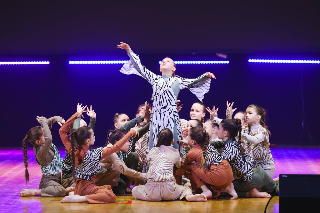 Dans okulları Dance home Lamp, Ulyanovsk, foto