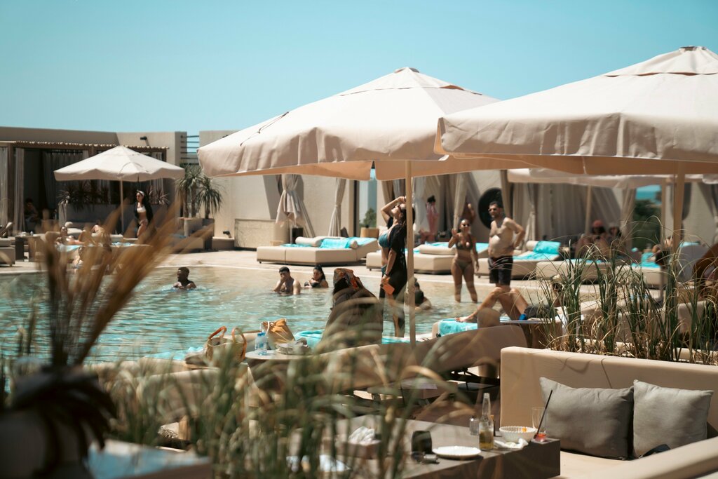 Müzik kulüpleri Yolo Beach Club, Bakü, foto