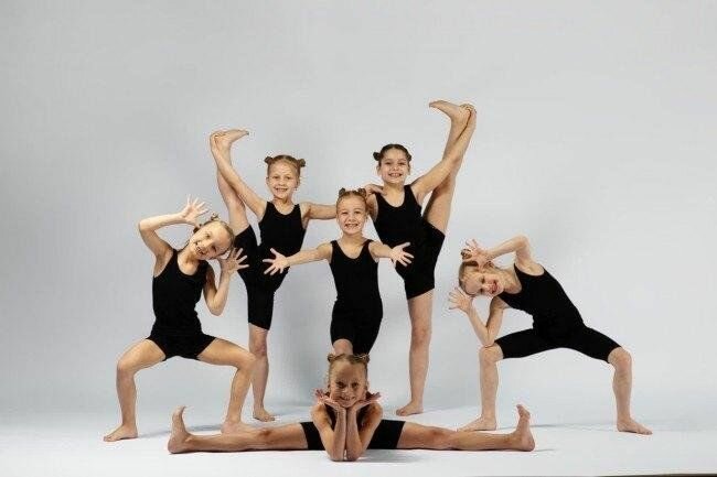 Dans okulları Студия современного танца Полёт, Dolgoprudny, foto