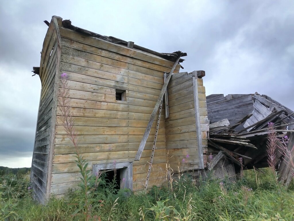 Şapel, haç anıtı Часовня Никольская, Arhangelskaya oblastı, foto