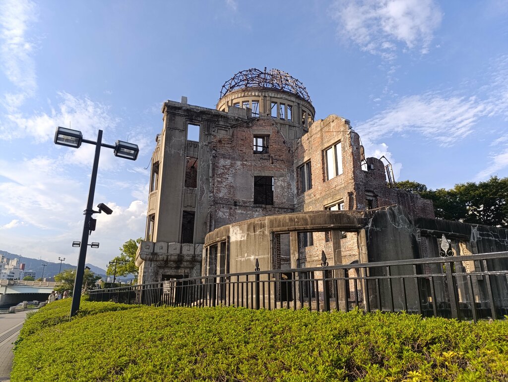 Unutulmaz olayların yeri Hiroshima Atomic Bomb Hypocenter Monument, Hiroşima, foto