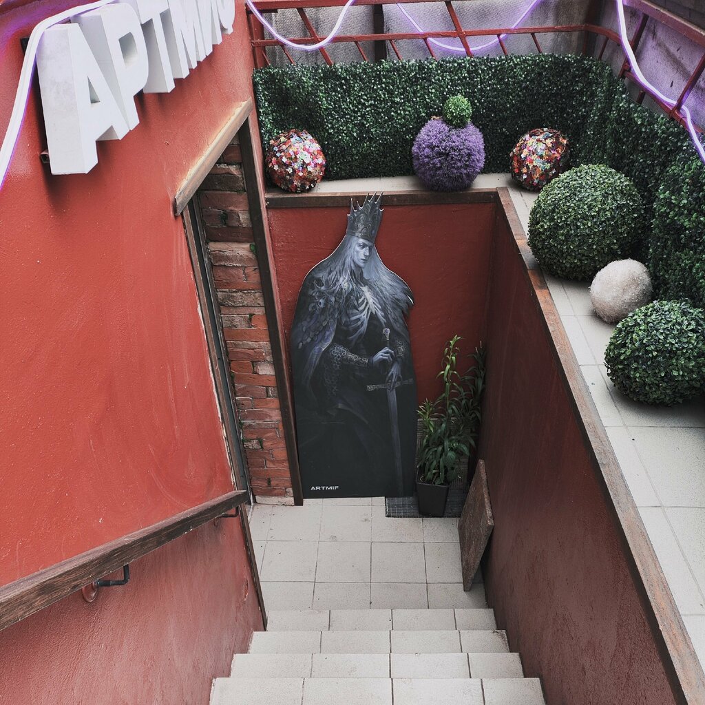 Hediyelik eşya mağazaları Artmif, Moskova, foto