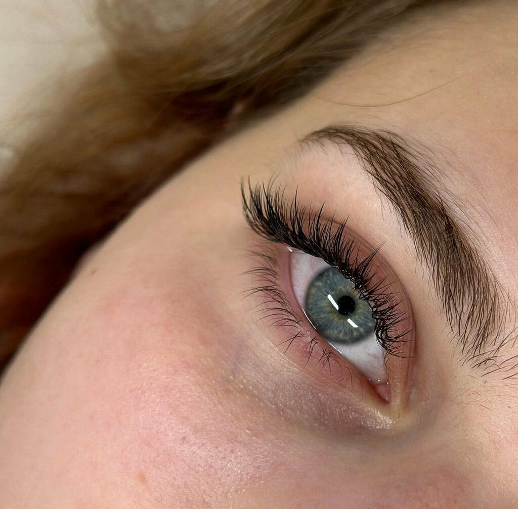 Kaş ve kirpik salonu Бровки и реснички, Moskova, foto