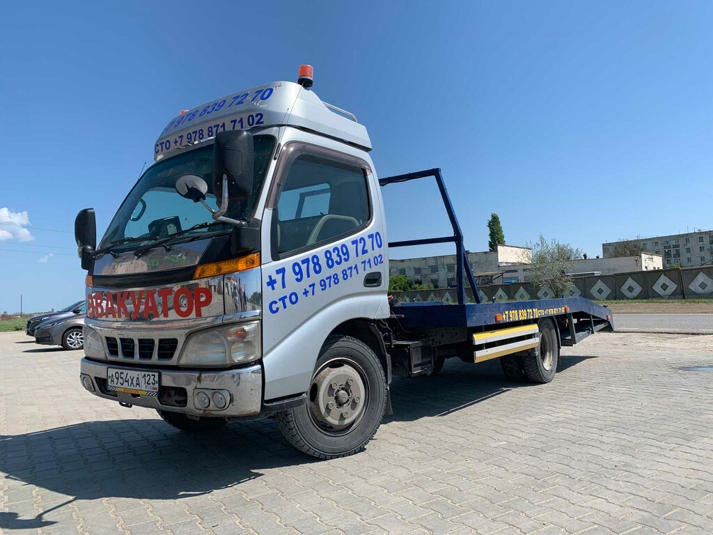 Çekici hizmeti Evacuator-crim, Kırım Cumhuriyeti, foto