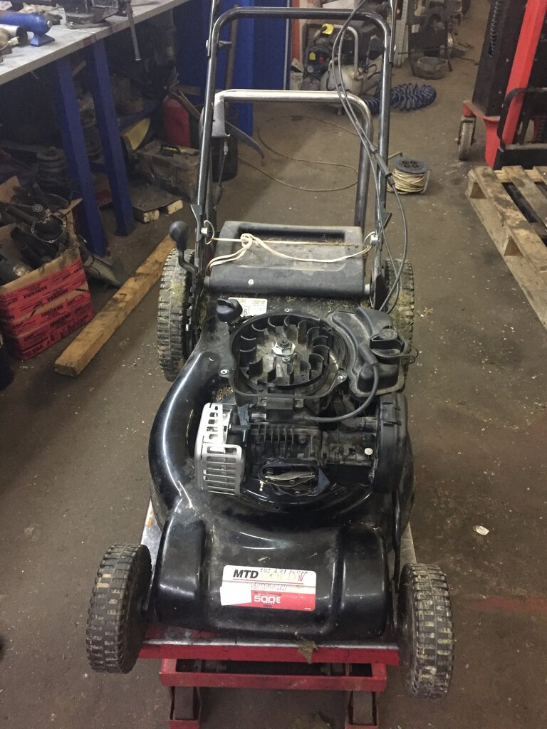 Bahçe ekipmanları tamiri Teh-Servis24, Moskova, foto