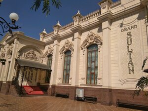 Grand Sultan (Afrosiyob koʻchasi No:36, Geologlar mahalla fuqarolar yigʻini, Samarkand), restoran  Semerkant'tan