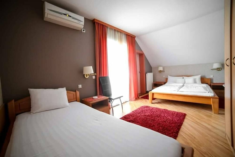Otel Garni Hotel Radovic, Kragujevac, foto