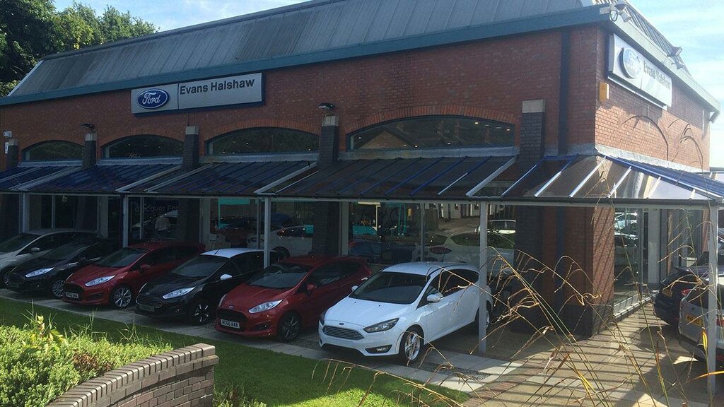 Otomobil satış galerileri Evans Halshaw Ford Merthyr Tydfil, Galler, foto