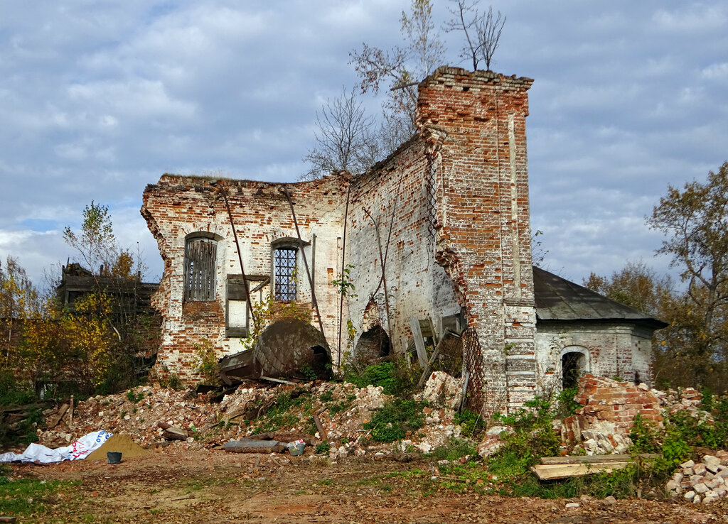 Ortodoks kiliseleri Tserkov Rozhdestva Presvyatoy Bogoroditsy V Andreyevskom, Kostromskaya oblastı, foto