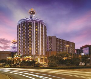 Hotel Lisboa (Avenue de Lisboa No:2-4), otel  Macau'dan