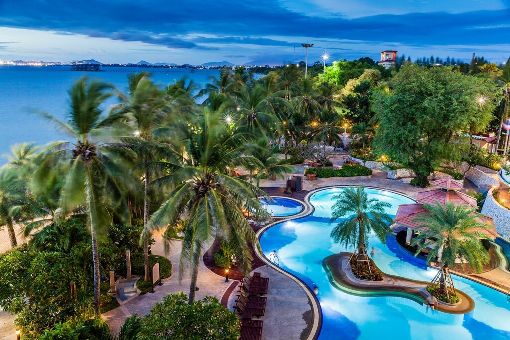 Otel Cholchan Pattaya Beach Resort, Pattaya, foto