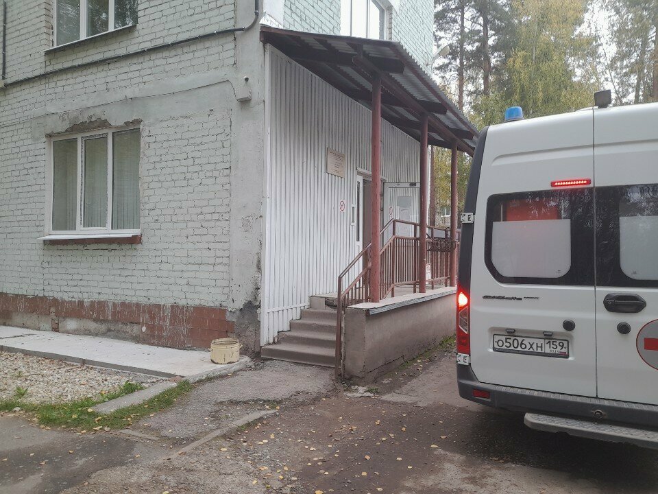 Acil yardım hizmeti Краснокамская городская больница, Krasnokamsk, foto