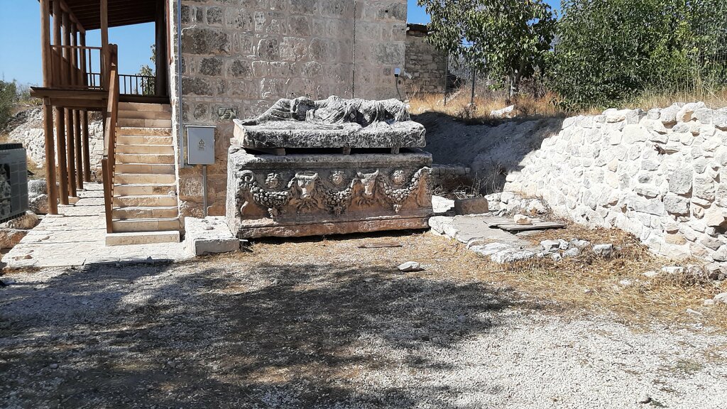 Müzeler ve sanat galerileri Olbios Kutsal Yeri, Silifke, foto