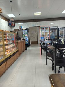 Гурман (Kommunisticheskaya ulitsa No:11), kafe  Emva'dan