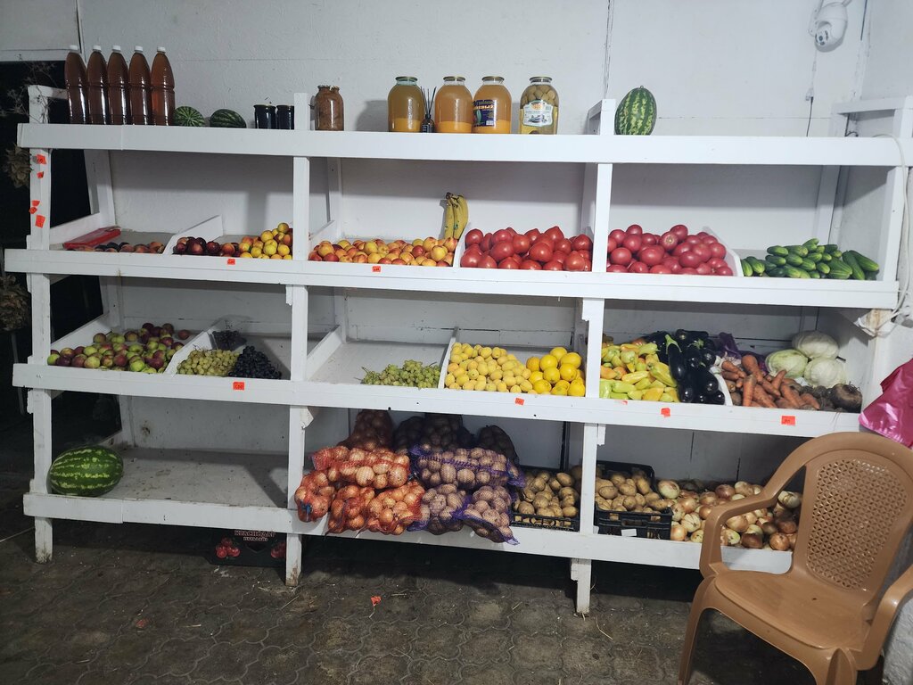 Market Фрукты и Овощи, Suhum, foto