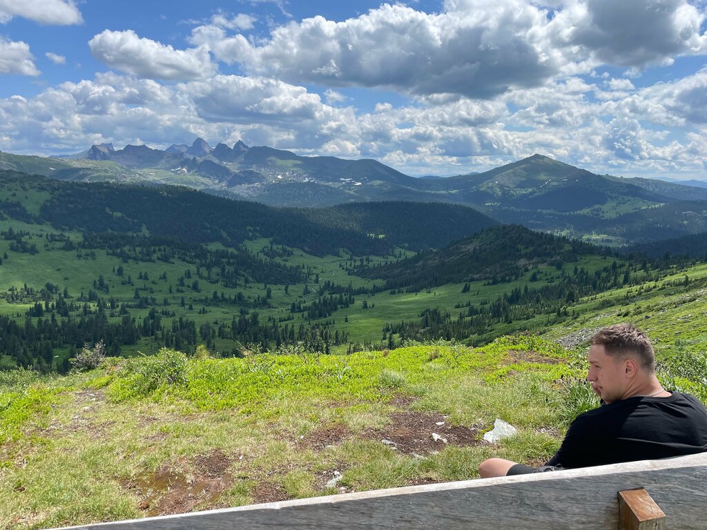 Dağ zirvesi Гора Василия Рогового, Krasnoyarski krayı, foto