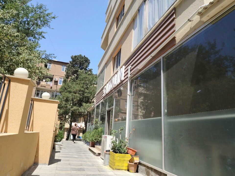 Bar Sakolin, Bakü, foto