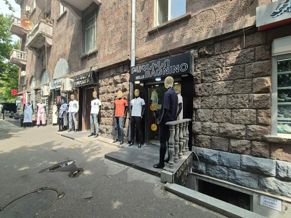 Giyim mağazası Bagnino, Erivan, foto