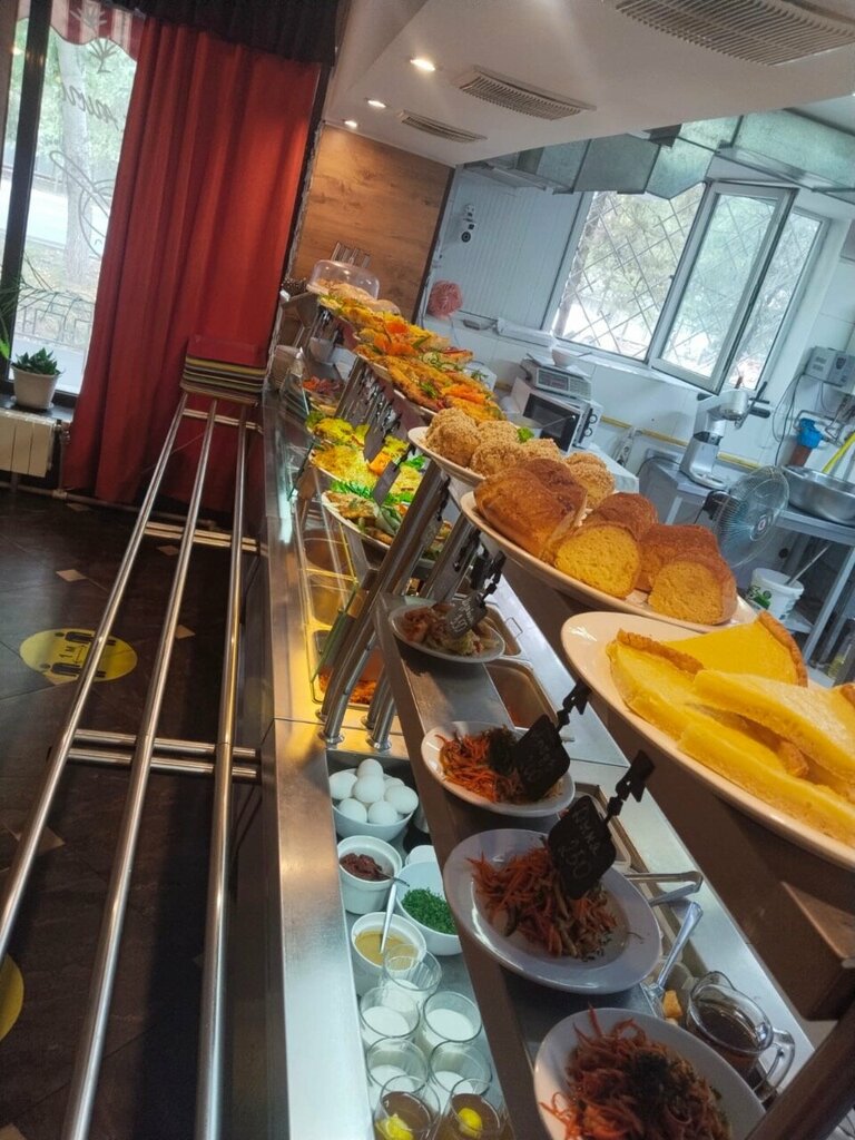Kantin, yemekhane Spoon-Fork, Almatı, foto
