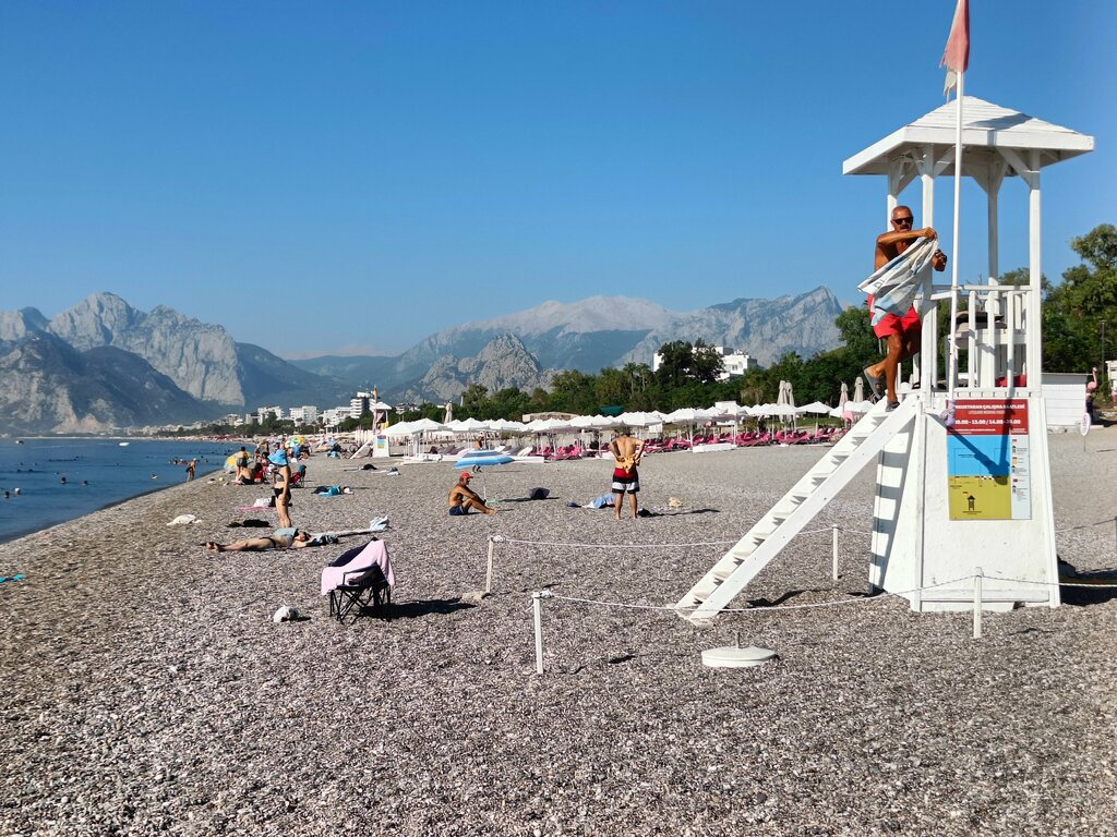 Plaj Konyaaltı plaji, Antalya, foto