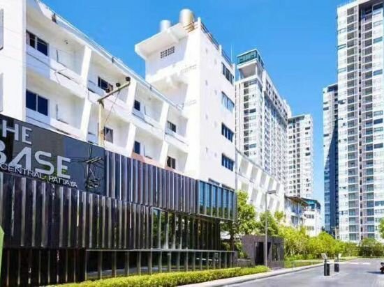Daireler The Base by Pattaya Holiday, Pattaya, foto
