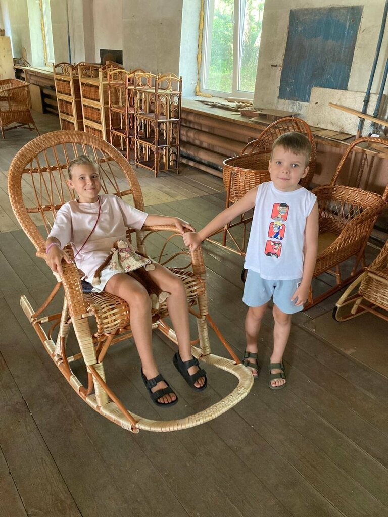 Bahçe mobilya ve ekipmanları Shilovskaya loza, Riazanskaya oblastı, foto