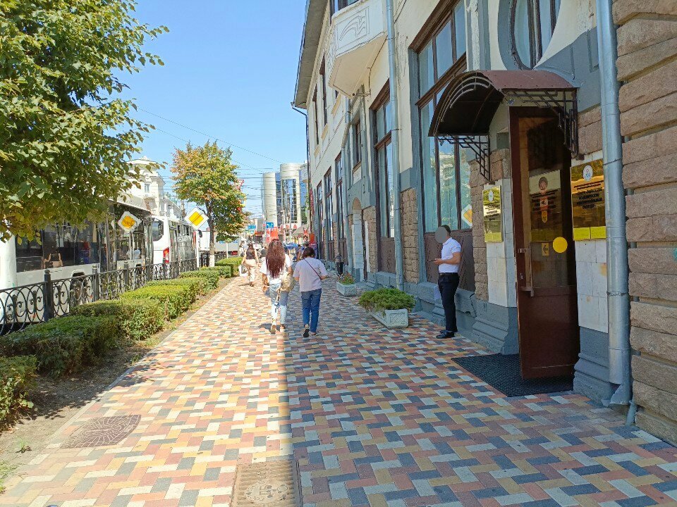 Üniversiteler Stavropolskij institut kooperacii Belgorodskogo universiteta kooperacii, jekonomiki i prava, Stavropol, foto