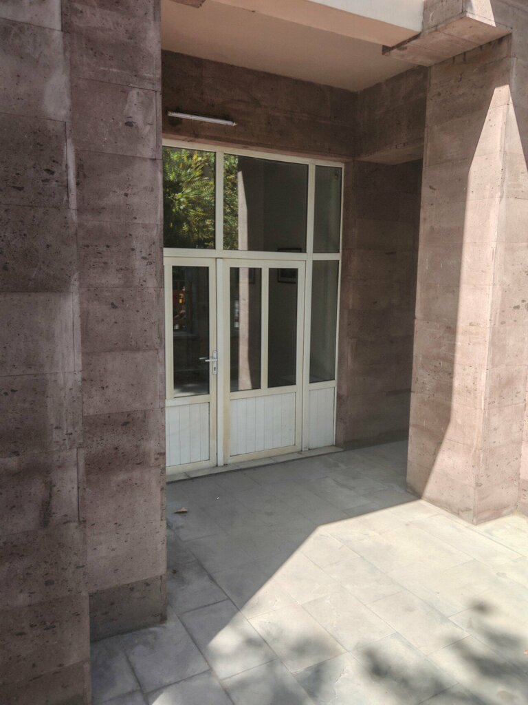 Lise Armenian-French lyceum, Erivan, foto