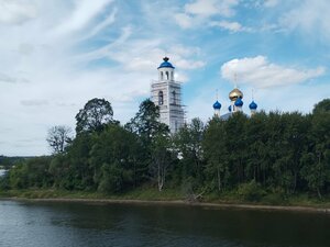 Tserkov Ikony Bozhiyey Materi Smolenskaya V Ustye (Yaroslavskiy rayon, Kuznechikhinskoye selskoye poseleniye, selo Ustye, Naberezhnaya ulitsa), ortodoks kiliseleri  Yaroslavskaya oblastından