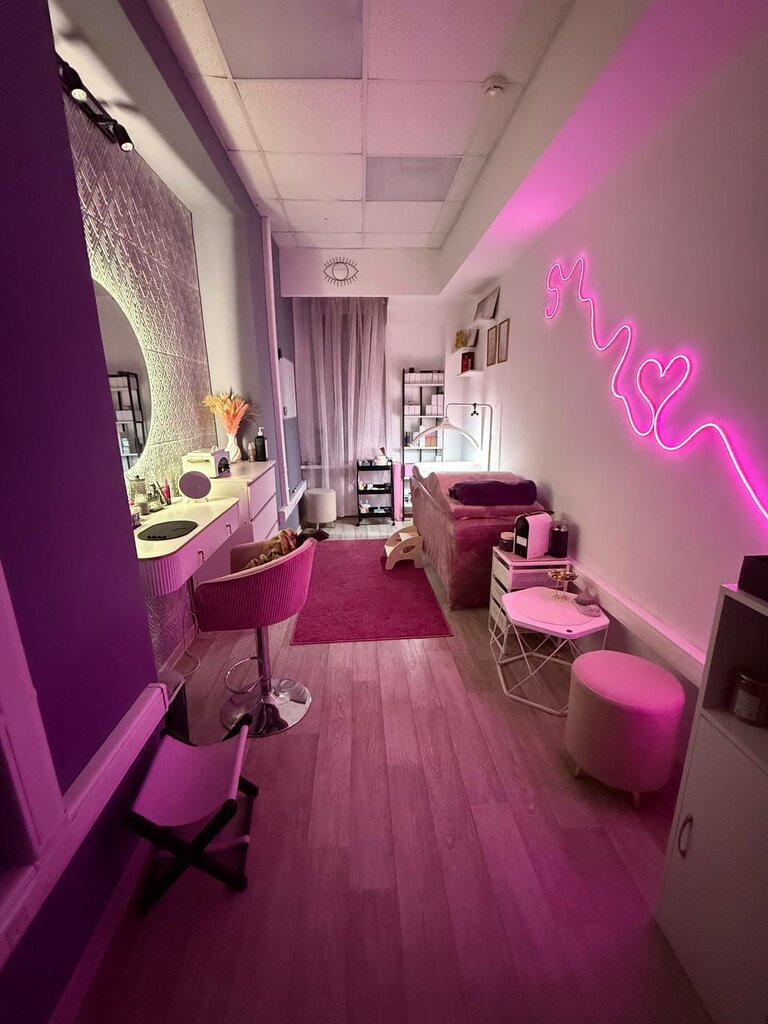 Kaş ve kirpik salonu Lashes of Dreams, Saint‑Petersburg, foto