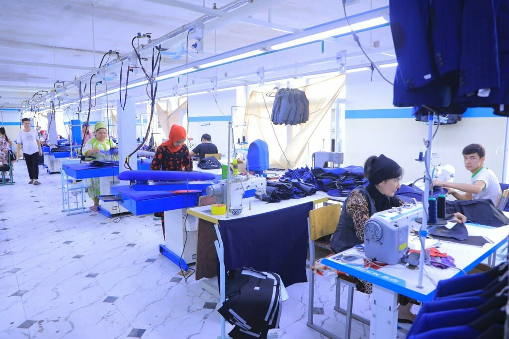 Tekstil fabrikaları Ilham Group, Nemengan, foto