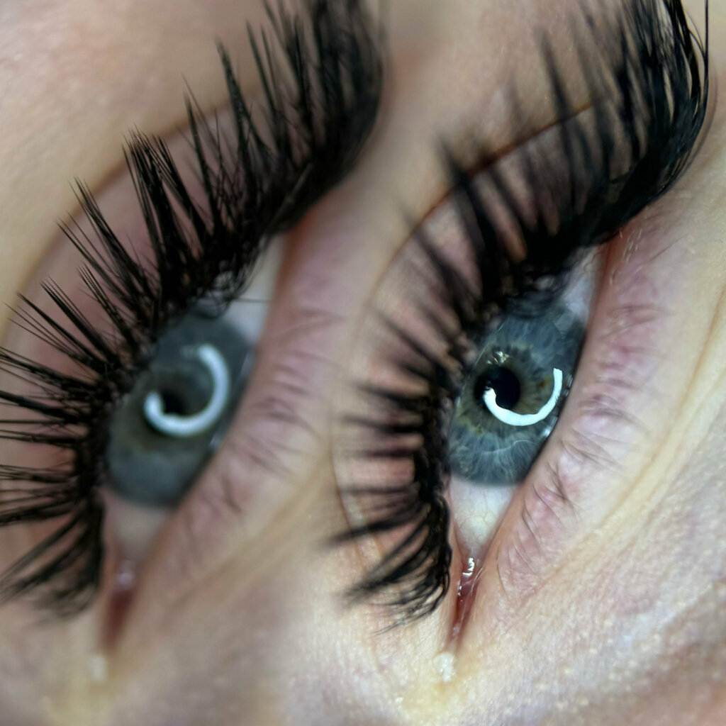 Kaş ve kirpik salonu Хочу и Буду, Tver, foto