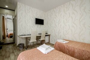 Zefir (Aerodromny pereulok No:2/1), otel  Soçi'den