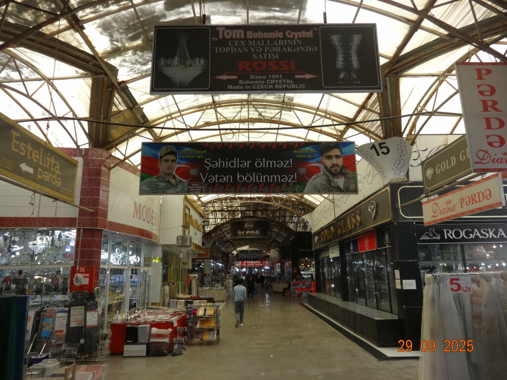 Pazarlar ve çarşılar Sederek bazari, Bakü, foto