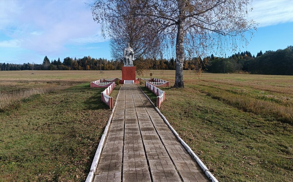 Anıt, heykel Monument, memorial, Vitebskaya oblastı, foto