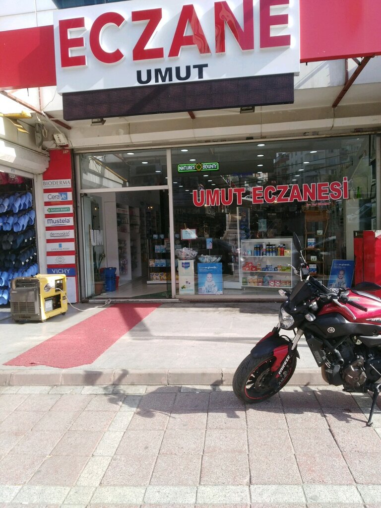 Eczaneler Umut Eczanesi, İstanbul, foto