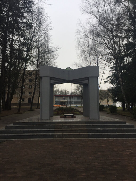 Anıt, heykel Жертвам Чернобыля, Moguilev, foto